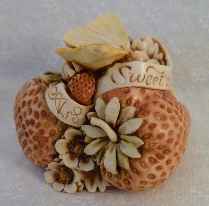 Sweet as a Summer's Kiss & Toad Pin - 1997 Club Kit – Jules Enchanting ...